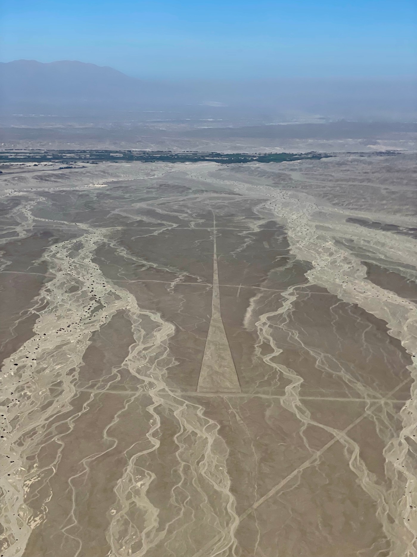 Qué ver en Nazca en un día: Sobrevuelo de las Líneas y visita a las ...